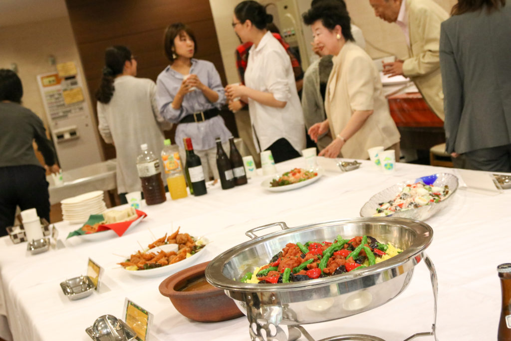 活動内容 – 国際研究インスティチュート（IIS)